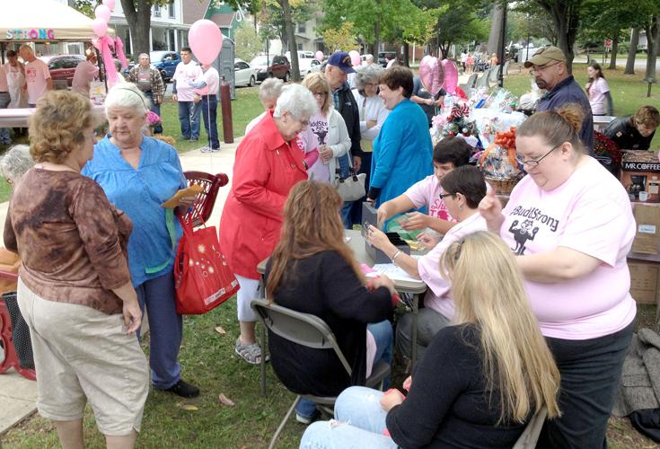 Hundreds show support for Sharon Budd | News | dailyitem.com