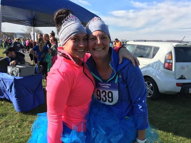Runners 'Trot for Joy,' raise money for therapeutic riding center ...