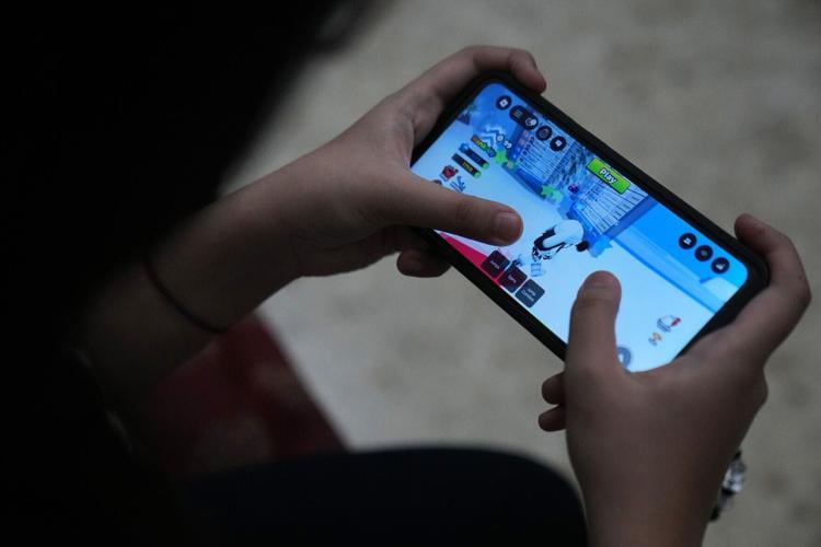Kids & Screens: Parents, kids seek balance in digital age | Don't Miss ...