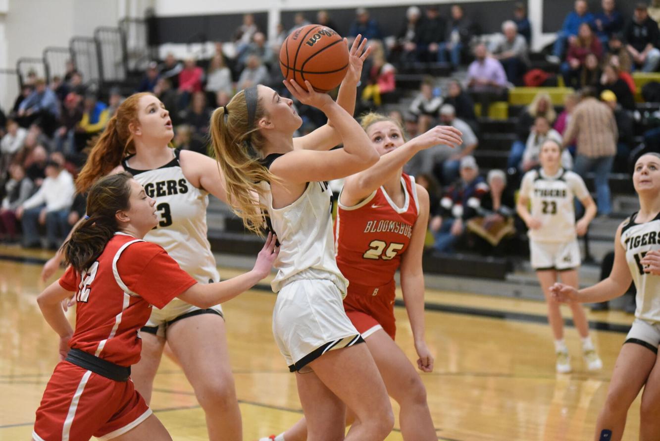 Panthers still undefeated in HAC-III | Sports | dailyitem.com