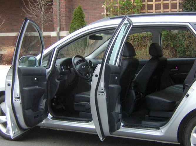 Kia Rondo is a compact SUV for the whole family | News | dailyitem.com