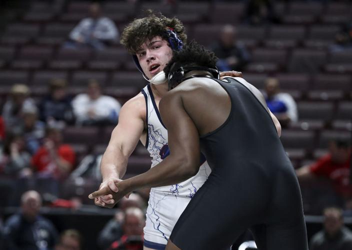 Crosby tops Schon in 220-pound state final | Local Sports | dailyitem.com