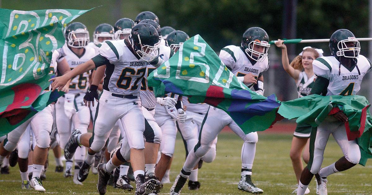 Valley football teams square off for season openers | News | dailyitem.com