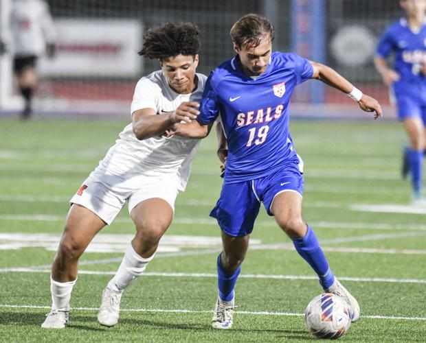 Derr hopes to continue Seals boys soccer tradition | Sports | dailyitem.com