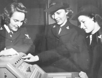 Link Trainer helped World War II pilots with instrument flying ...