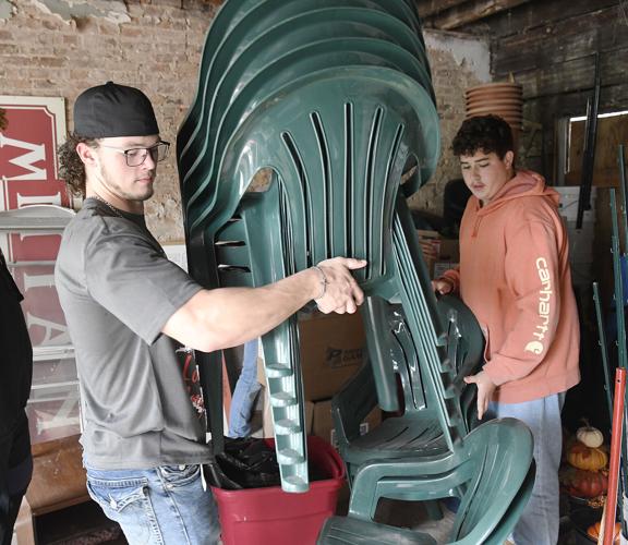 Students helping to renovate downtown Milton | News | dailyitem.com