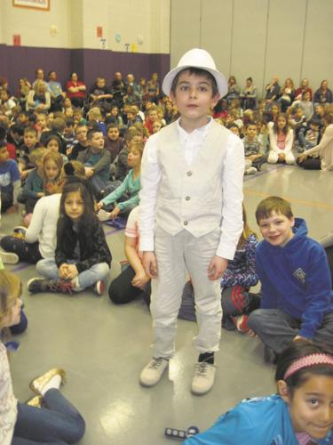 Students wow teachers, peers in primary school talent show | News ...