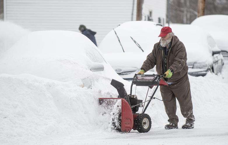 Street crews begin cleanup across Valley | News | dailyitem.com