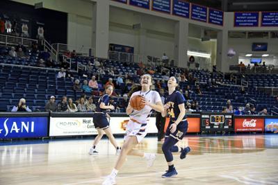 Shaffer dominates boards in Bucknell win | Sports | dailyitem.com