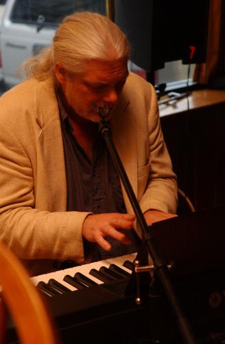 Valley artist has spent years on local music scene | Applause ...