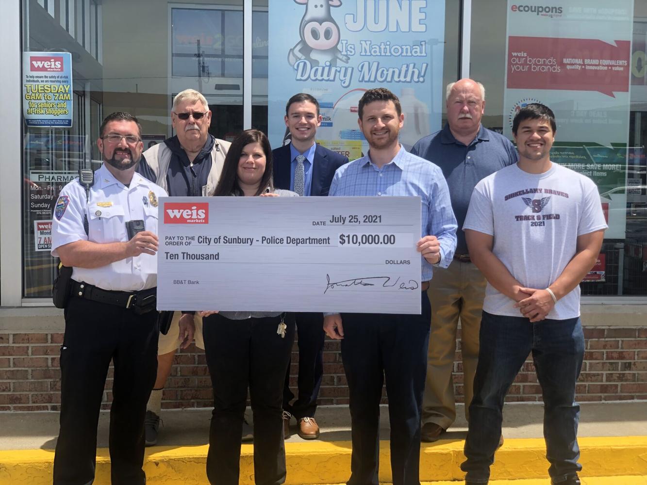 New police station receives $10K from Weis Markets | News | dailyitem.com