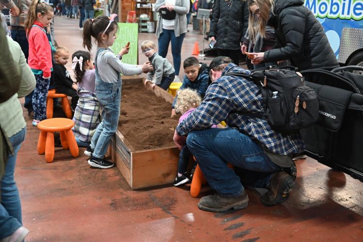 PA Farm Show highlights state's agriculture and farming pastimes ...