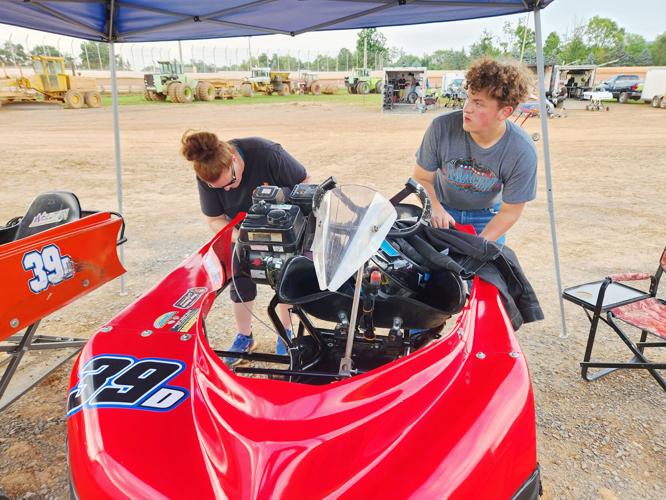 Line Mountain's Derck drives on hardwood, kart track | Sports ...