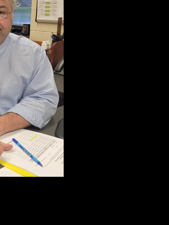 SUN Area director: School assessing if advertising art program ...