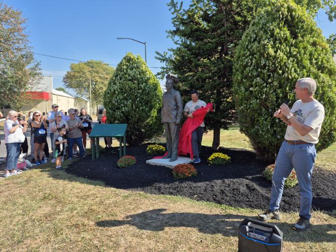 Milton Harvest Festival unveils statue of Chef Boyardee | News ...