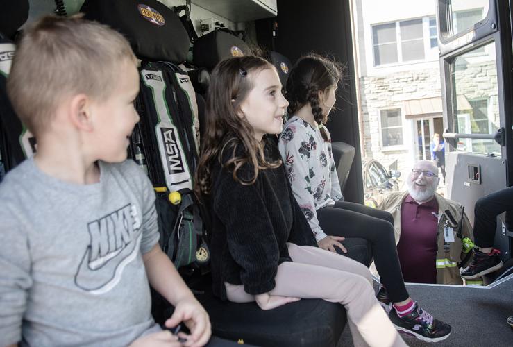 St. Cyril's Preschool and Kindergarten students get pizza for learning ...