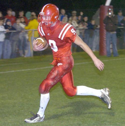 High school football: Former quarterback shines as wide receiver ...