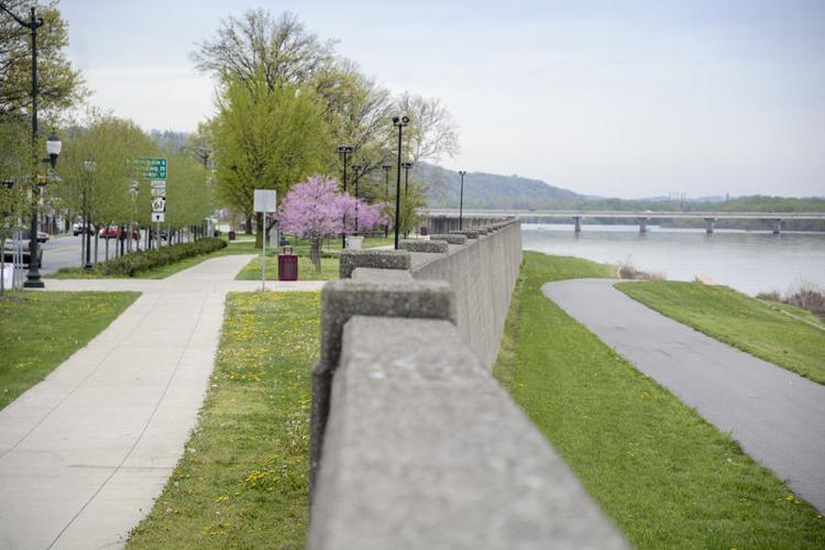 Flood wall and crew awarded by U.S. Army Corps of Engineers | Local ...