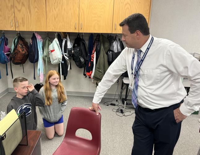 Shikellamy police chief, Valley police visit school to reassure ...