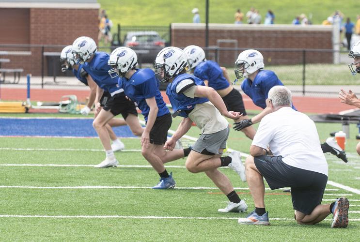 Valley football programs begin practice | Sports | dailyitem.com