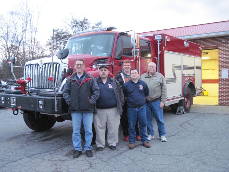 Firefighters welcome new firetruck | News | dailyitem.com