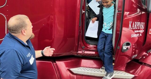 Chief Shikellamy students learn about Valley careers | News | dailyitem.com