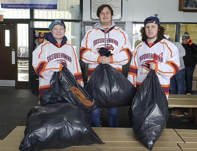 Sunbury Ice Rink plays host to first teddy bear toss; organized by ...