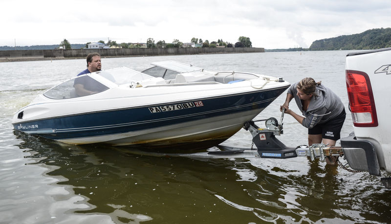 Lake Augusta boating season ends early, after weeks of clear water ...