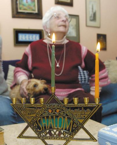 'Festival of Lights' begins | News | dailyitem.com