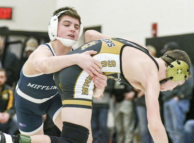 Southern sends record 14 wrestlers to districts | Sports | dailyitem.com