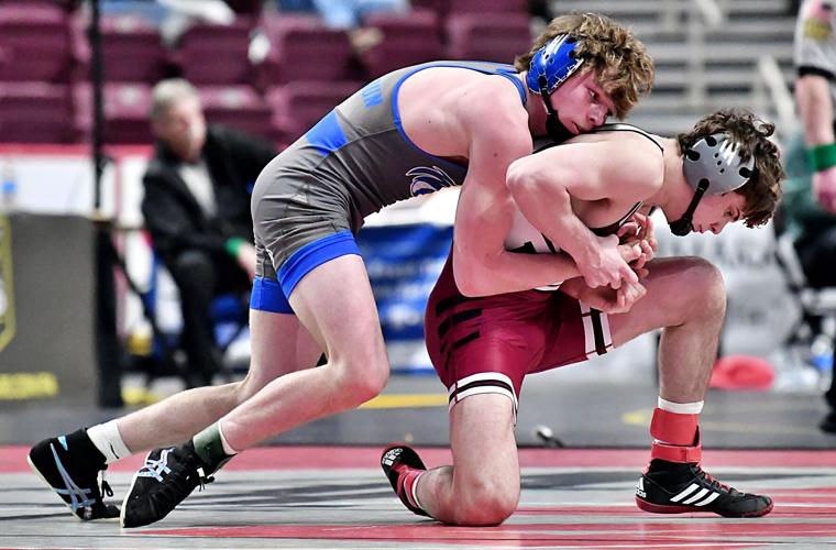 Four 2A wrestlers advance to championship bouts | Sports | dailyitem.com