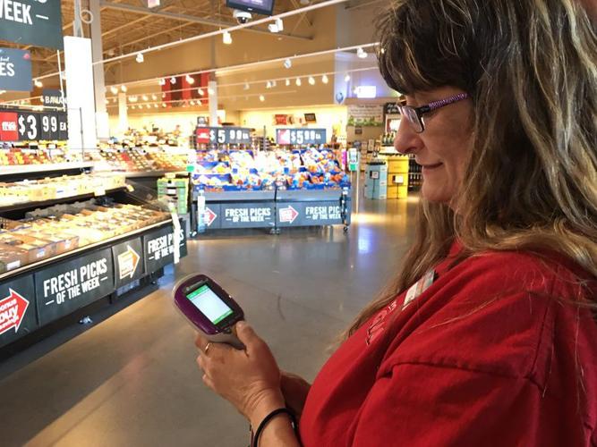 Hand-held scanners cut check-out time at Giant | Business | dailyitem.com