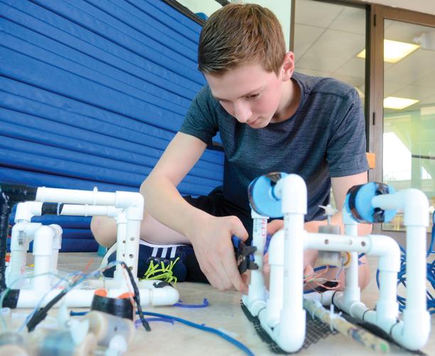 Robots complete missions in DACC pool | Local News | dailyitem.com
