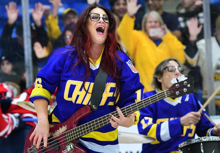 Rocker Jasmine Cain releases music video filmed at 1st Summit Arena ...