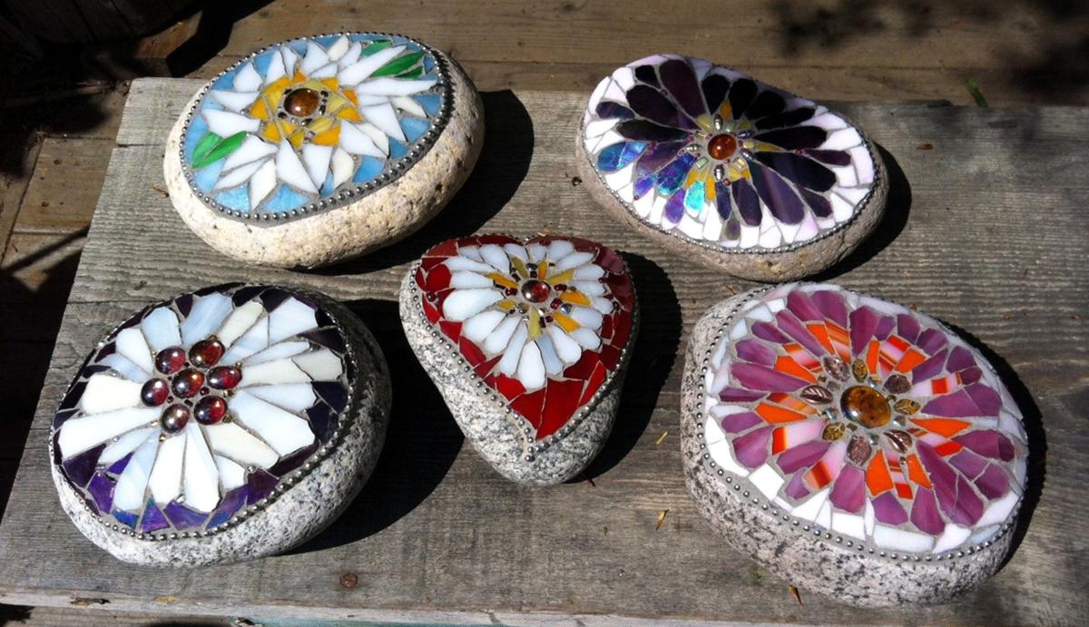 Make splashy garden and other keepsakes with mosaic stones | Lifestyles ...