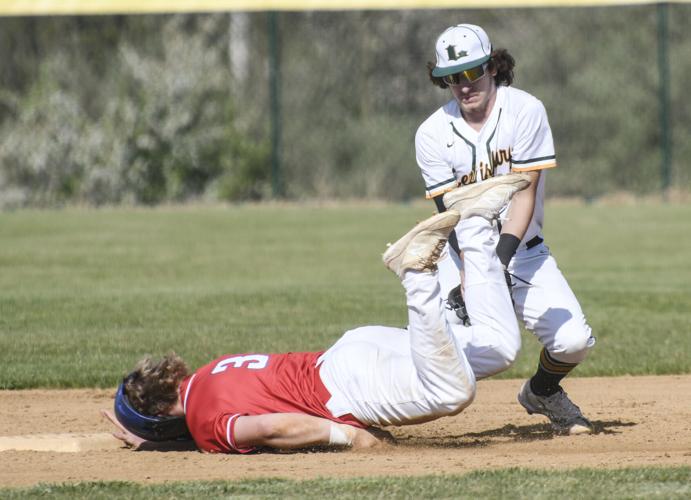 Reich pitches Selinsgrove past Lewisburg | Sports | dailyitem.com