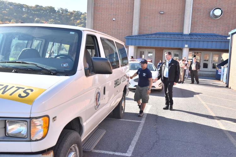 Shikellamy students learn about traffic stops | News | dailyitem.com