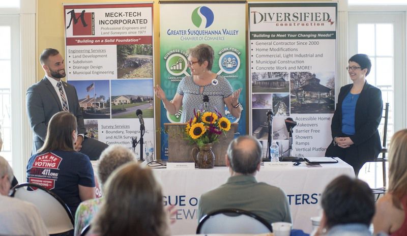 Valley candidates differ on how to handle economic issues | Snyder ...