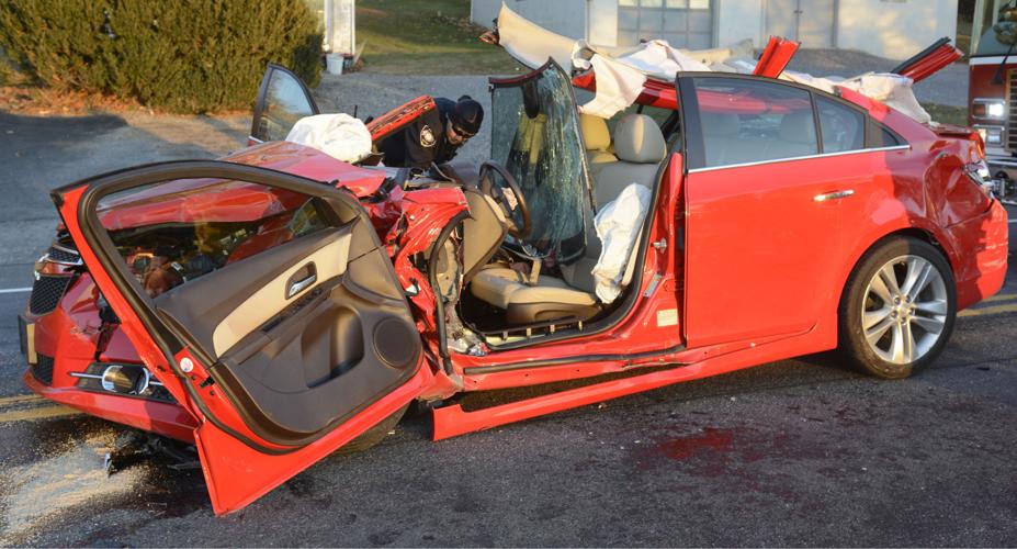 Steps to survive a car crash: Assess situation, prioritize safety ...