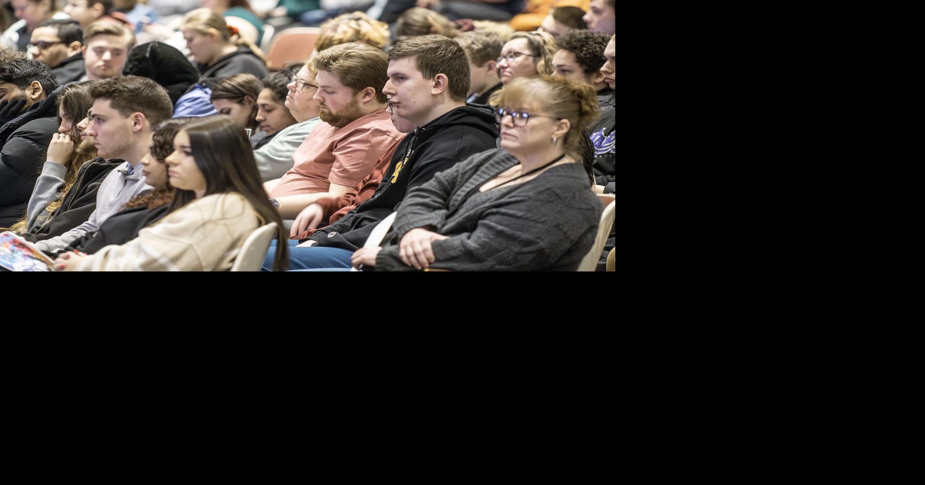 CSIU conference draws hundreds to Susquehanna University | News | dailyitem.com