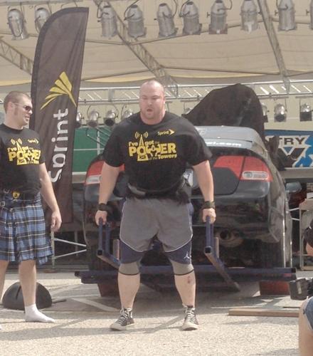 State's strongest man Finn tosses kegs, picks up car | News | dailyitem.com