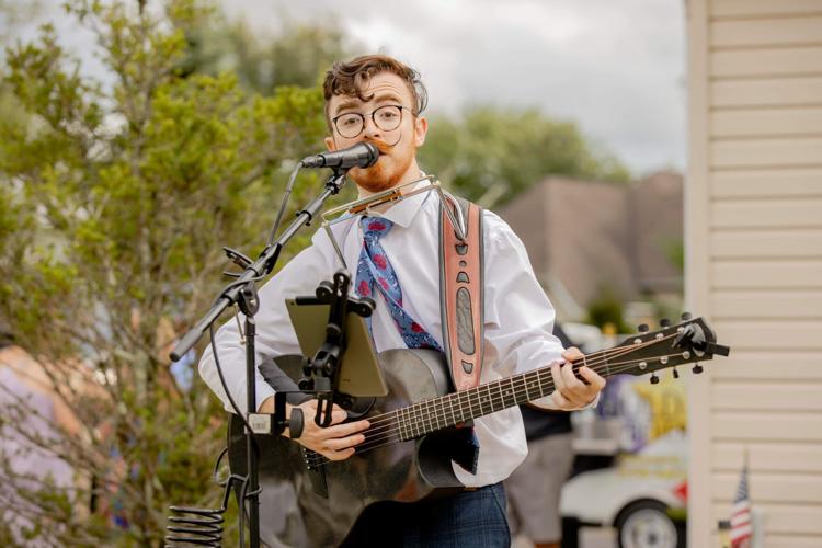 One-man band kicks off first ever Dorktoberfest in Mount Carmel ...