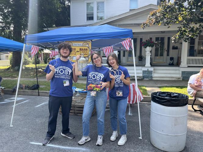 Visitors appreciate past at Mifflinburg's Buggy Day | News | dailyitem.com