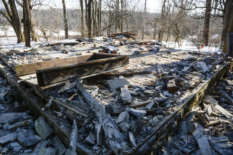 Centuries-old cabin on move to Dale Engle Walker House | Local News ...