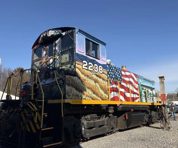 North Shore Railroad unveils locomotive honoring America's 250th ...