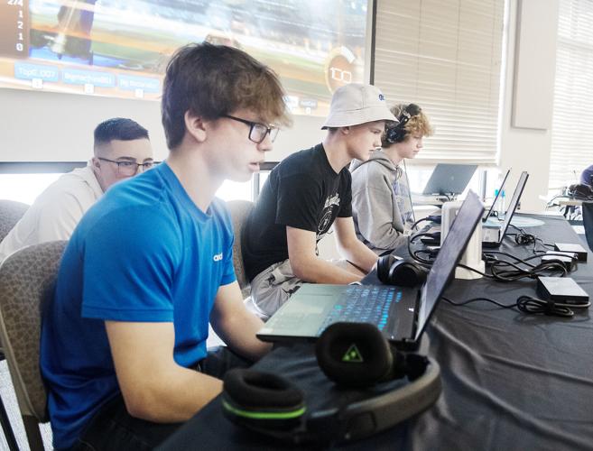 Esports tournament pits players from 6 Valley school districts | News ...