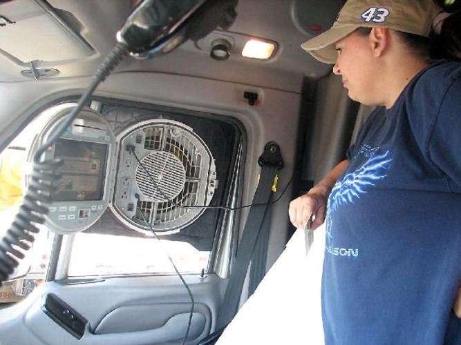 Electrical hookup silences big rigs | News | dailyitem.com