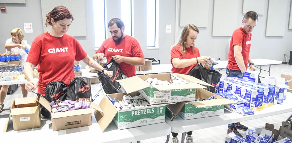 School, grocery chain partner on food program | News | dailyitem.com