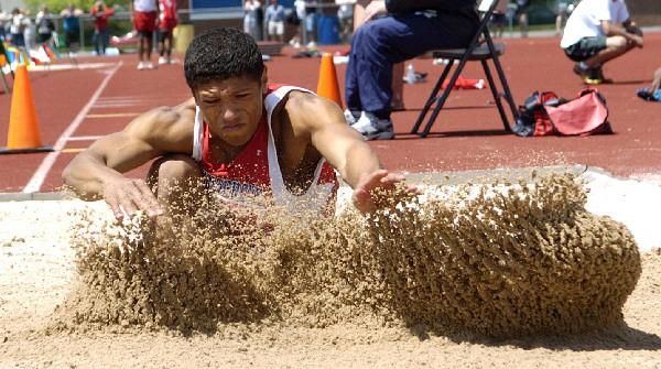 High school track and field: Sprinters put on a show at coaches ...