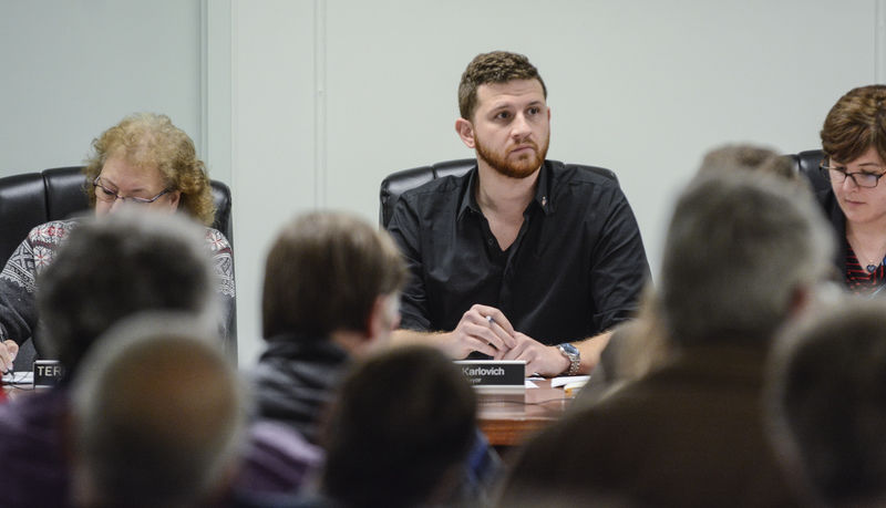 Sunbury's new mayor, police chief shake hands at first meeting | Local ...